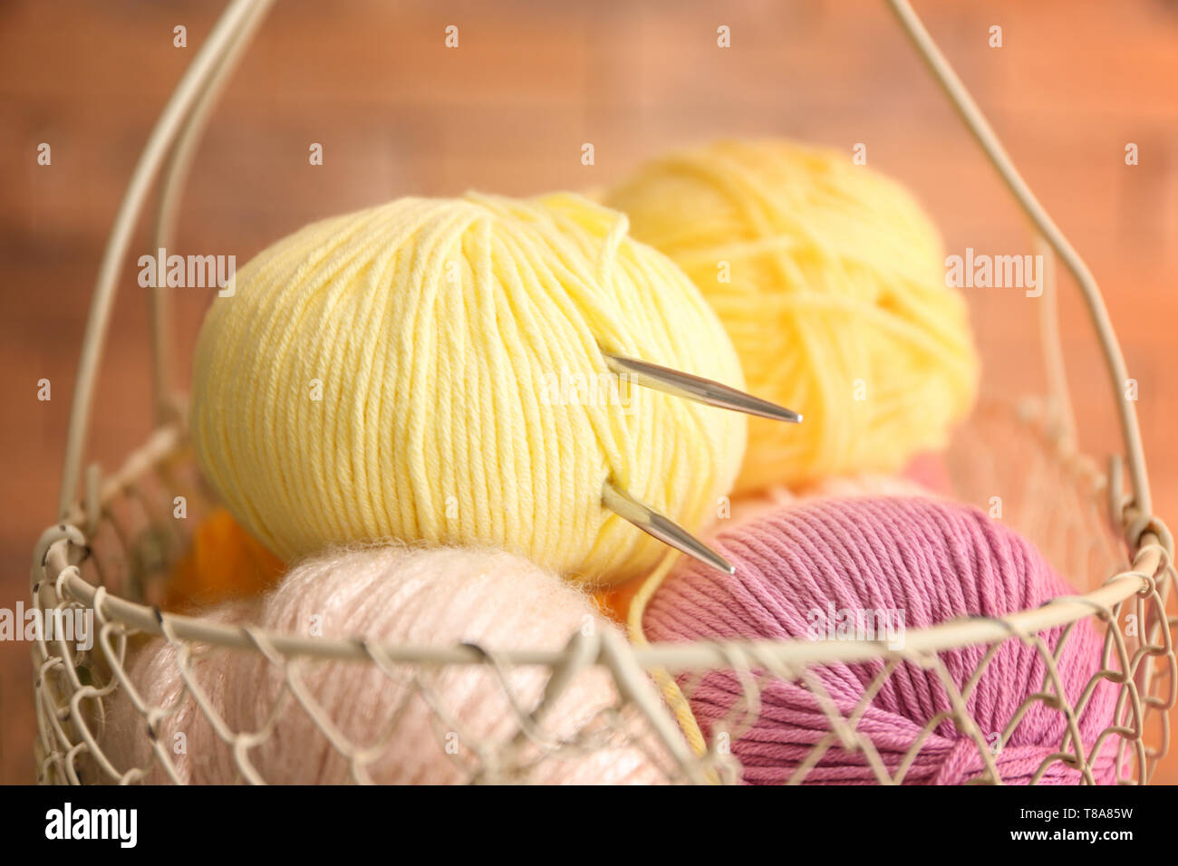 Variety different knitting needles hi-res stock photography and images ...