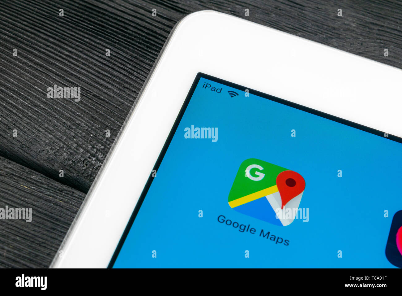 Sankt-Petersburg, Russia, July 6, 2018: Google Maps application icon on ...