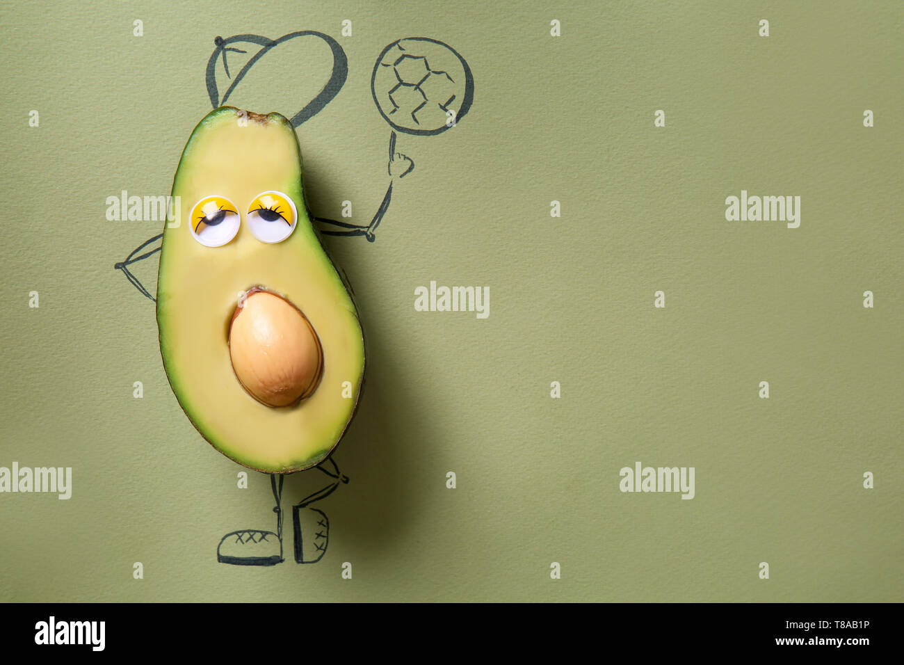 Funny food avocado half hi-res stock photography and images - Alamy
