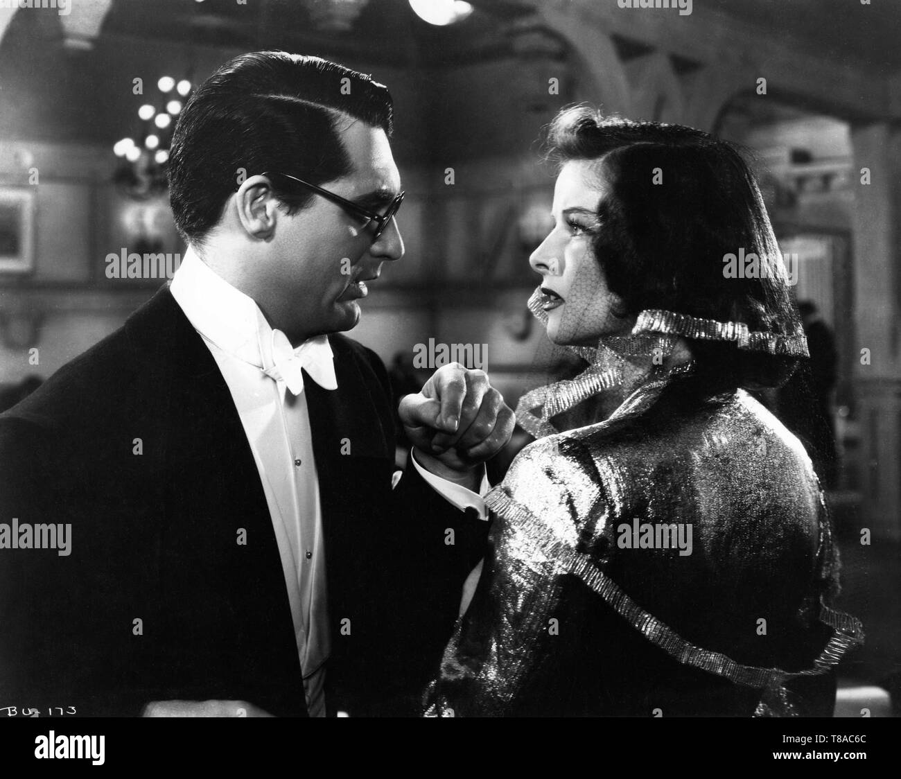 CARY GRANT and KATHARINE HEPBURN BRINGING UP BABY 1938 director Howard ...
