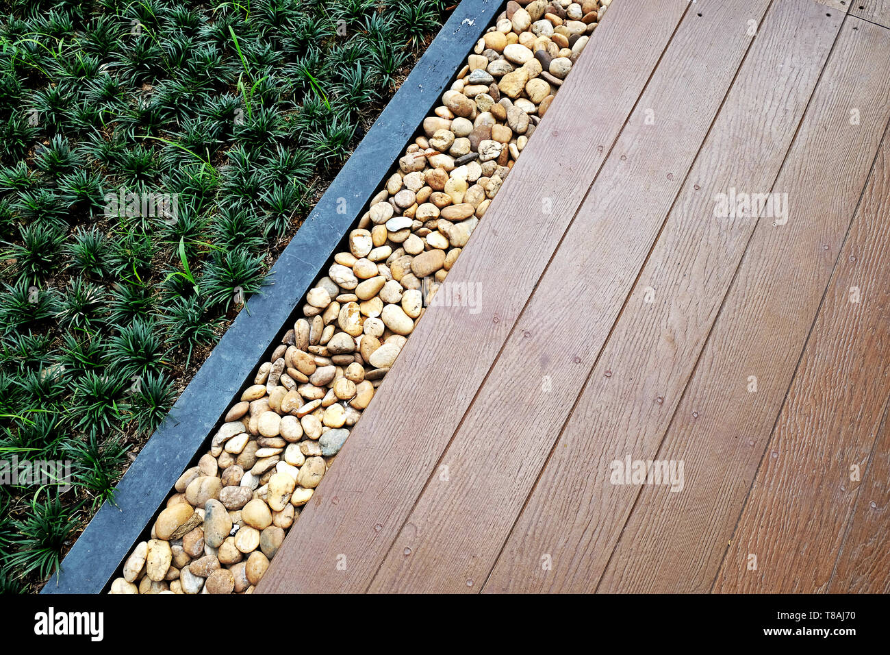 The way path in outdoor green grass park Stock Photo - Alamy