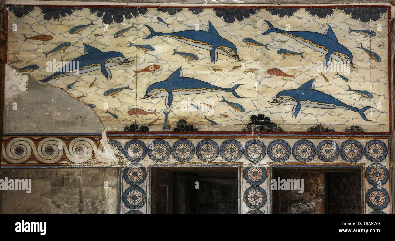 Palace of knossos dolphins hi-res stock photography and images - Alamy