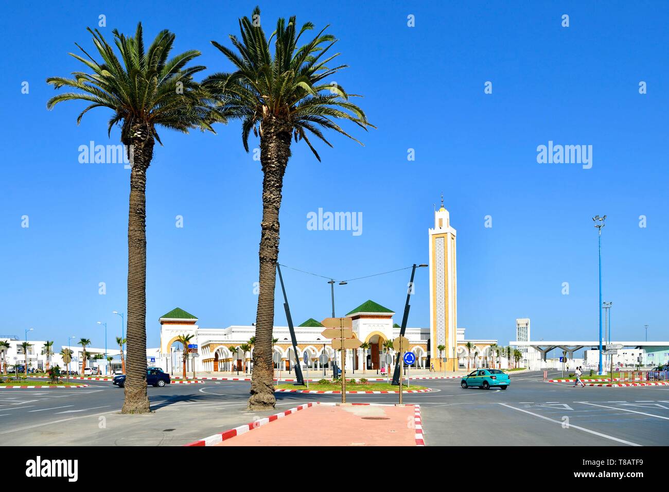 Port and mosque hi-res stock photography and images - Alamy