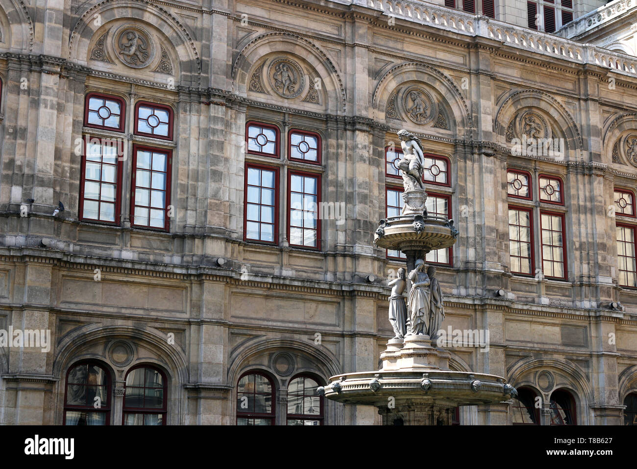 Vienna State Opera house Austria Stock Photo - Alamy