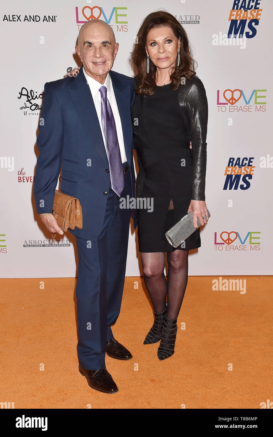 BEVERLY HILLS, CA - MAY 10: Robert Shapiro (L) and Linell Shapiro ...