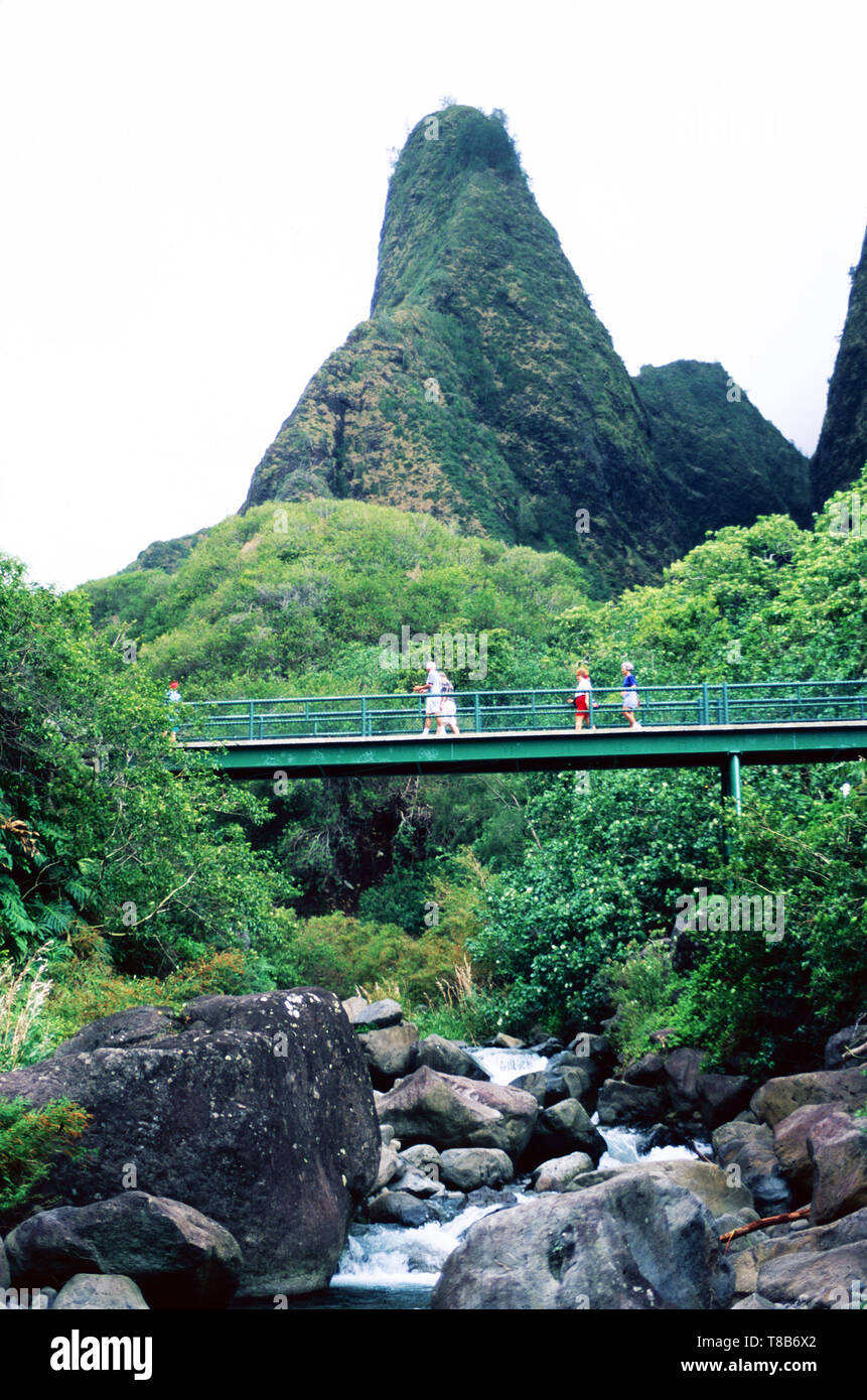 Iao needle hi-res stock photography and images - Alamy