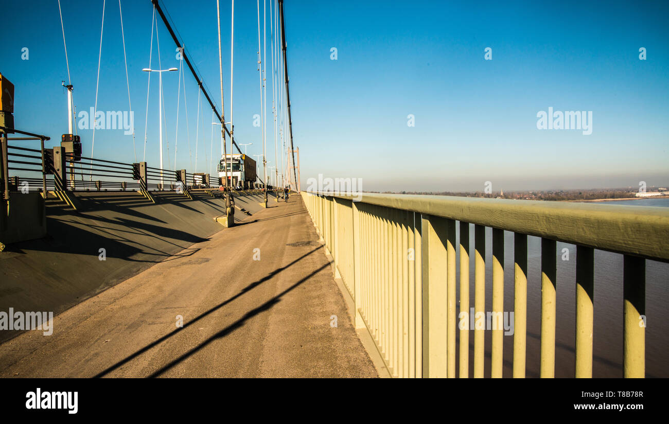Humber bridge yorkshire hi-res stock photography and images - Alamy