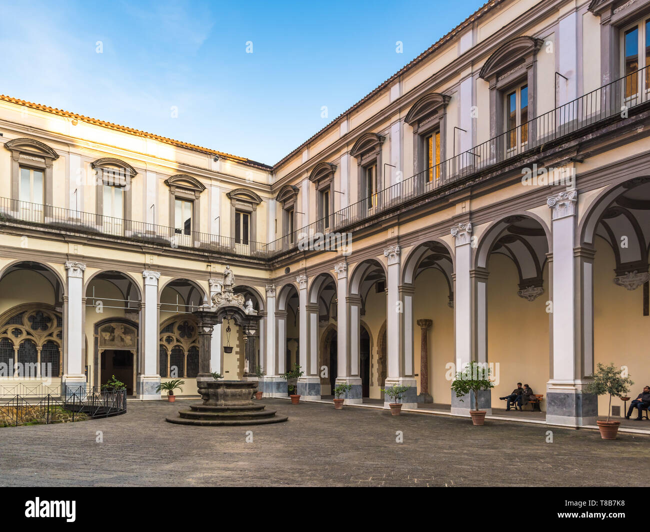 San Lorenzo Maggiore Monastery, courtyard, Naples, Italy Stock Photo ...