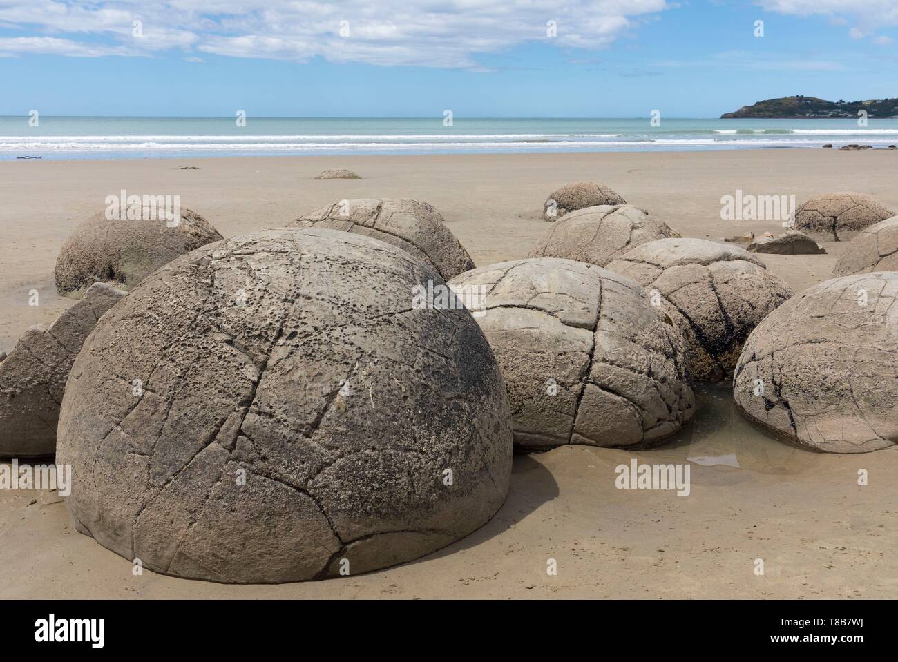 New Zealand, South Island, Otago region, Koekohe Beach, Moeraki ...