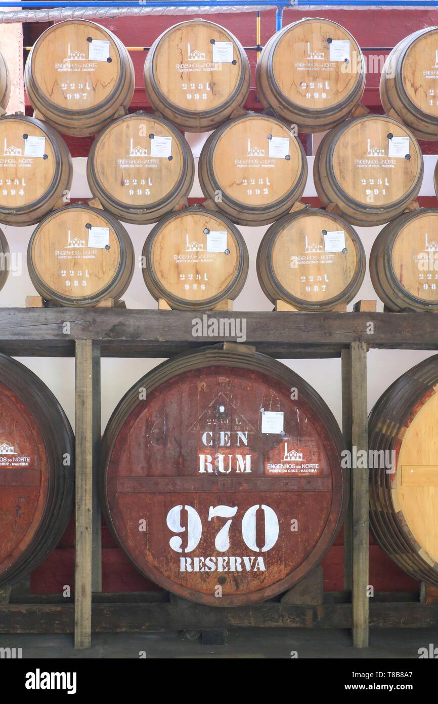 Rum barrels hi-res stock photography and images - Alamy