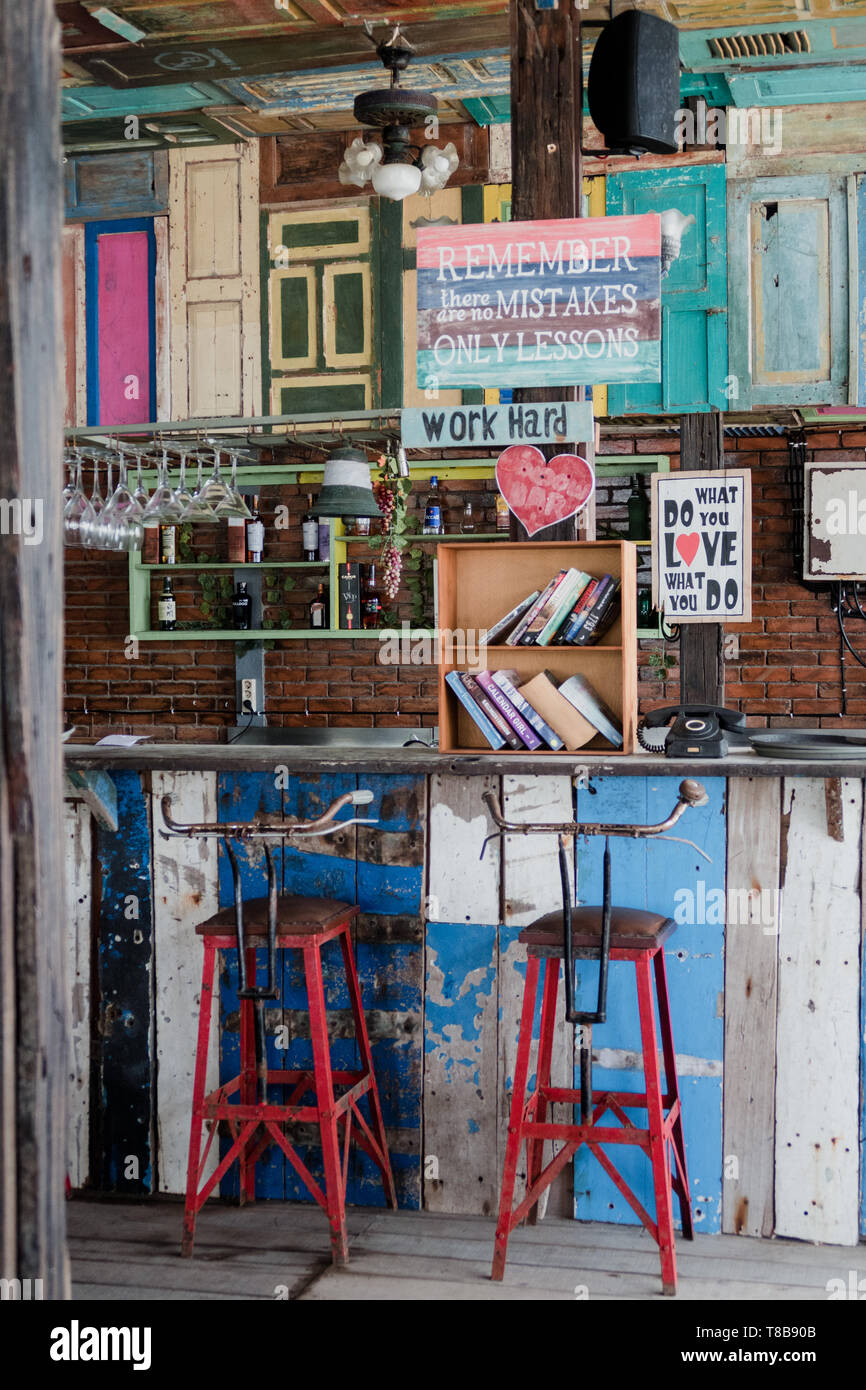 The bar at Window Bar, Gili Trawangan, Indonesia Stock Photo - Alamy