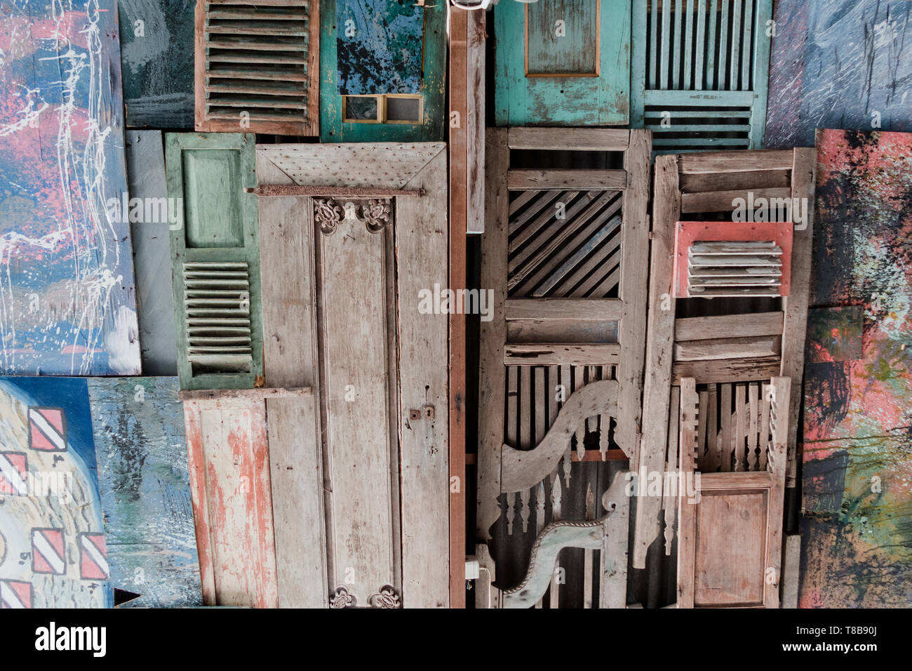 Ceiling with recycled window shutters at Window Bar, Gili Trawangan ...