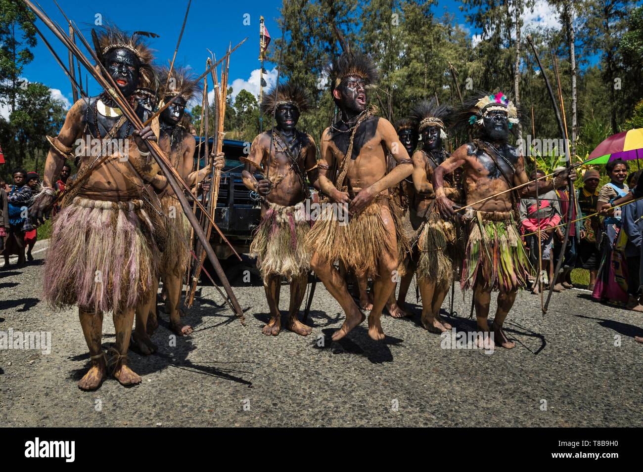 Papua New Guinea, Enga Province, Ewa tribe, Wabag region, official ...
