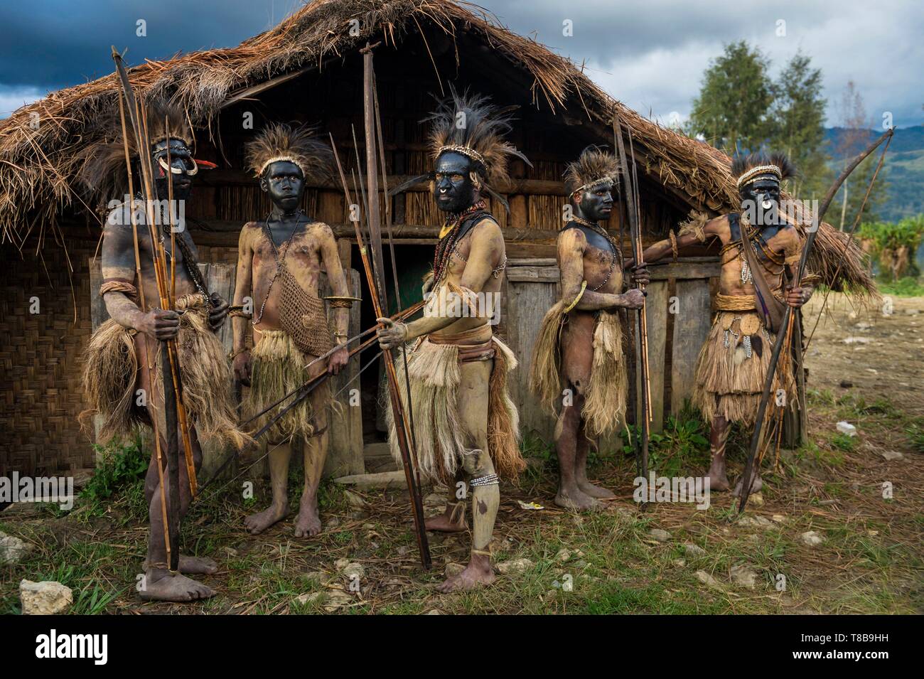 Papua New Guinea, Enga Province, Ewa tribe, Wabag region, dancers ...