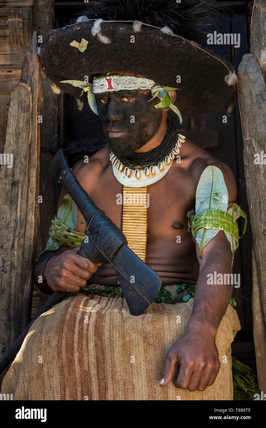 Papua New Guinea, Enga Province, Enga tribe, Wabag region, dancer ...