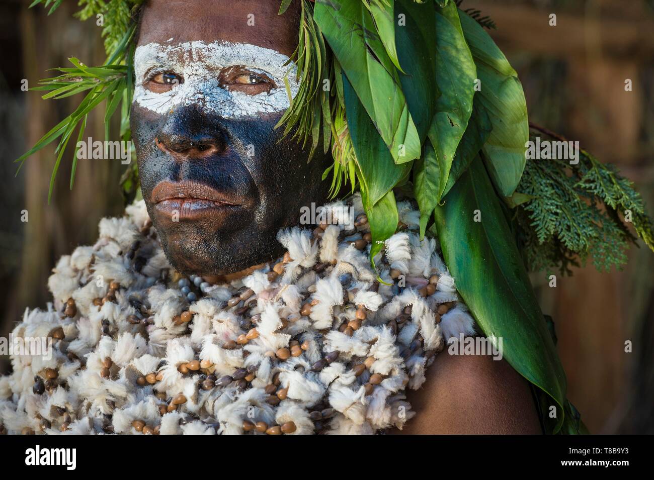 Man a traditional leaf hi-res stock photography and images - Alamy