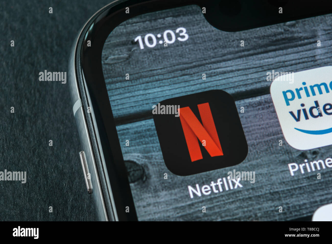 Netflix app icon hi-res stock photography and images - Alamy