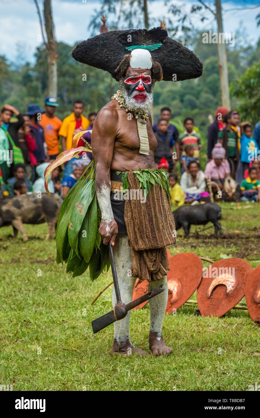 Papua New Guinea, Western Highlands Province, Wahgi Valley, Mount Hagen ...
