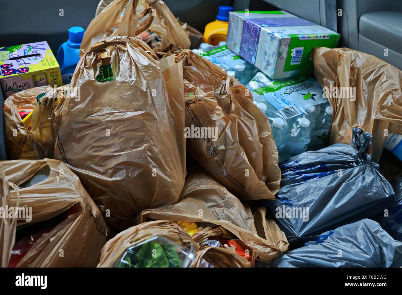 Van trunk goods hi-res stock photography and images - Alamy