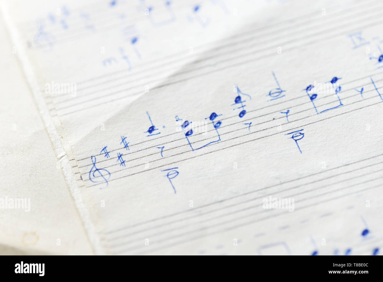 Handwritten musical notes hi-res stock photography and images - Alamy