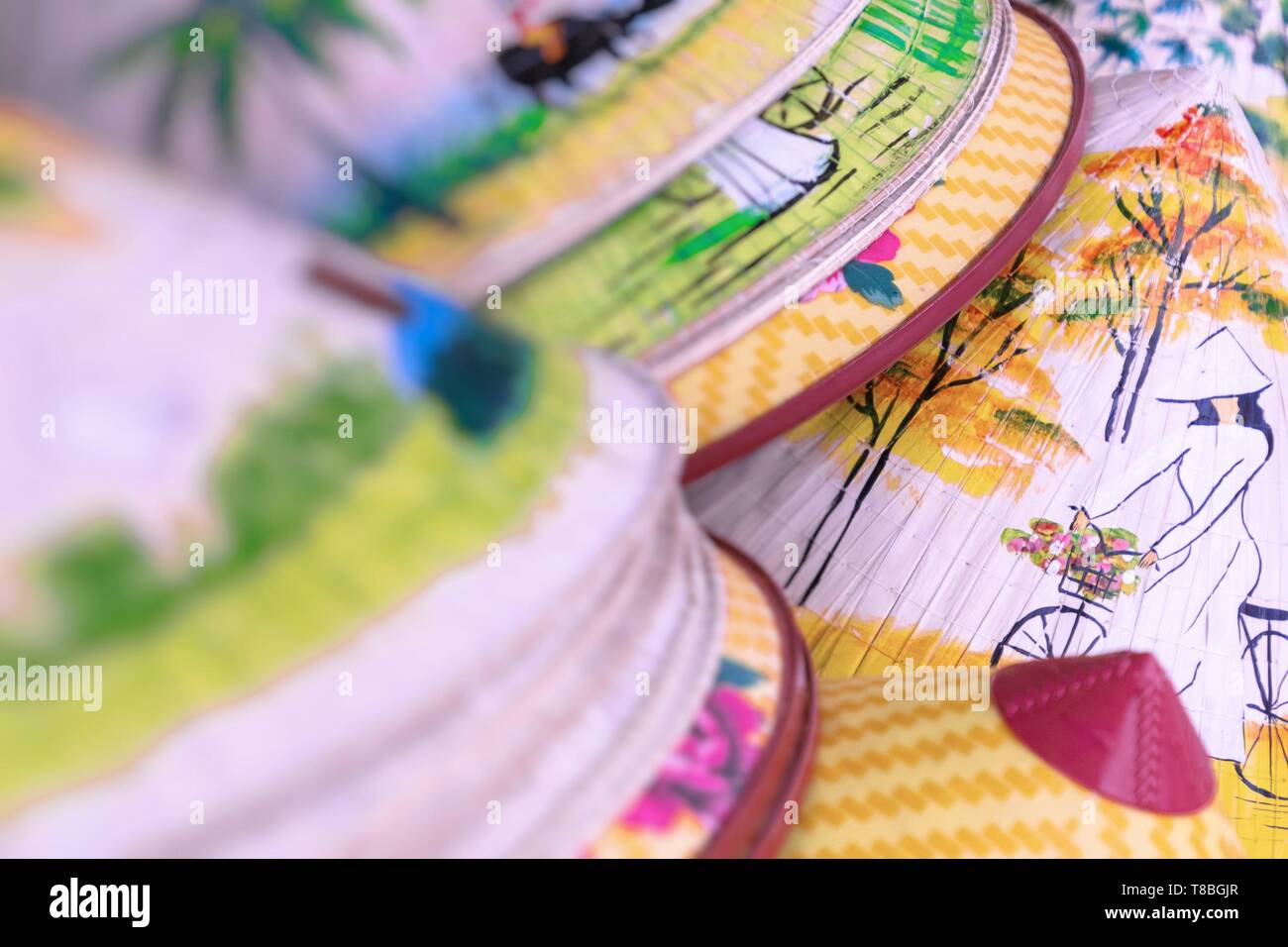 Asian style conical hats hi-res stock photography and images - Alamy