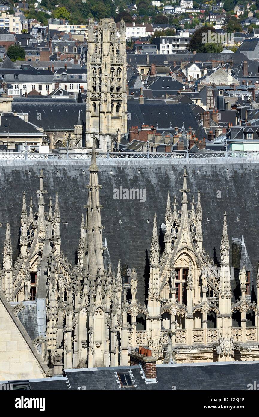 Medieval gothic building architecture hi-res stock photography and ...