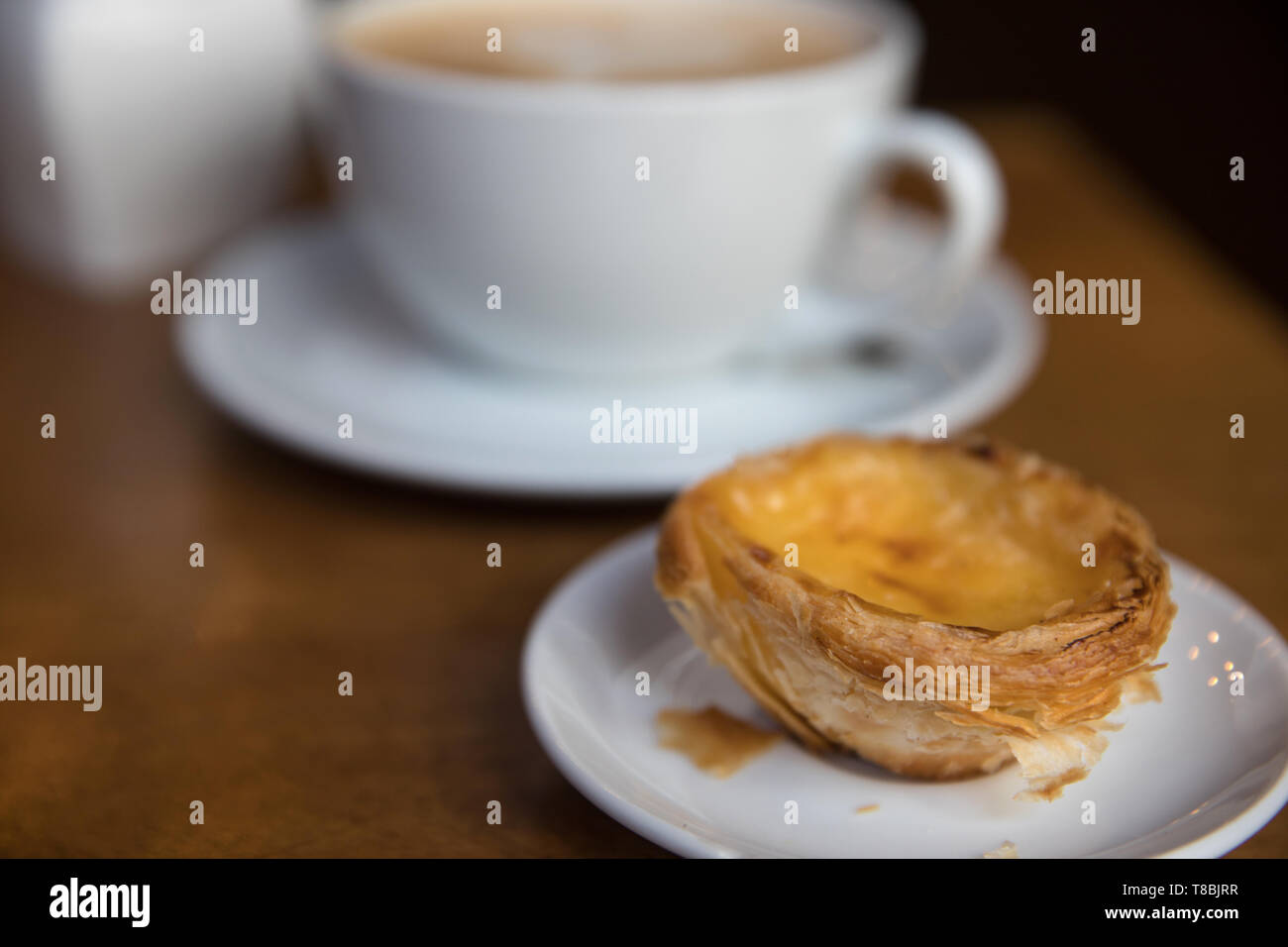 Pastel de nata coffee hi-res stock photography and images - Alamy