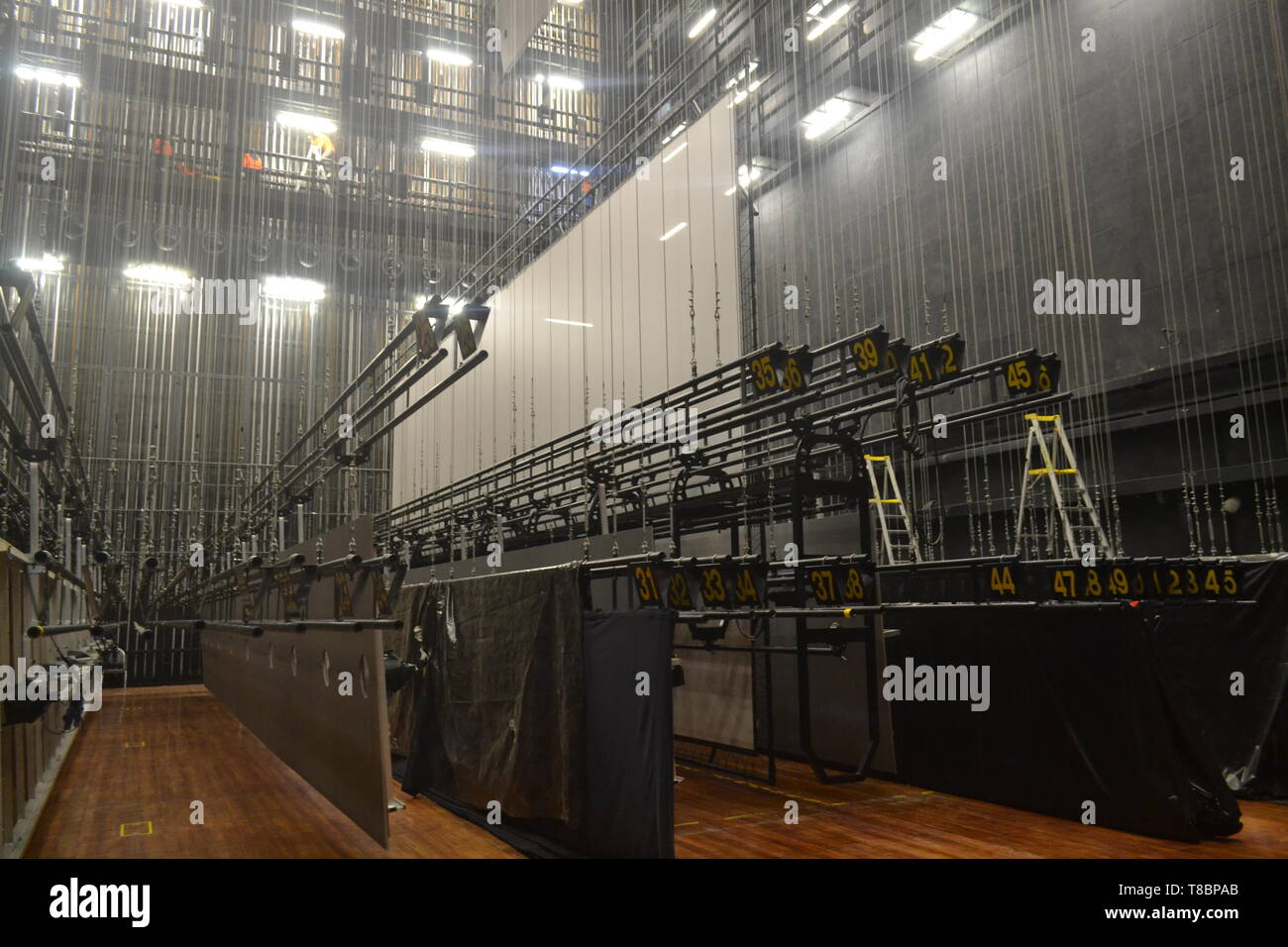 Upstage hi-res stock photography and images - Alamy