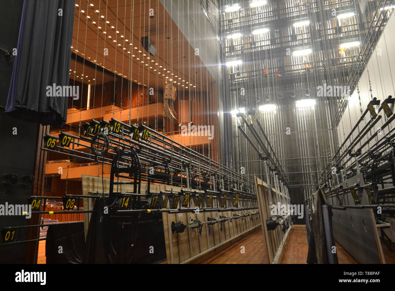 Upstage hi-res stock photography and images - Alamy