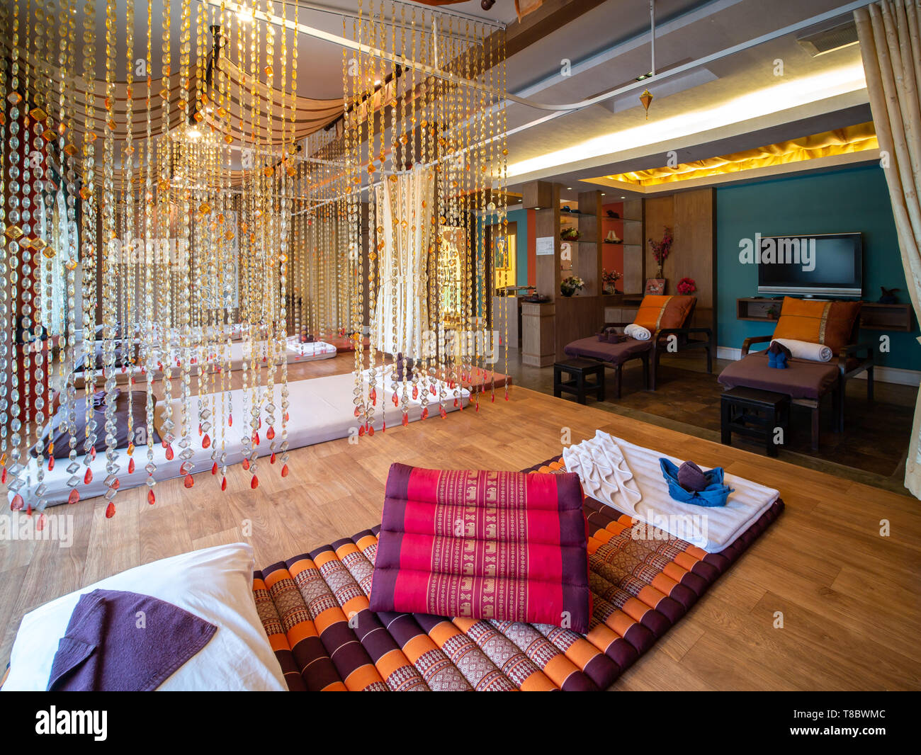 Vintage massage hi-res stock photography and images - Alamy