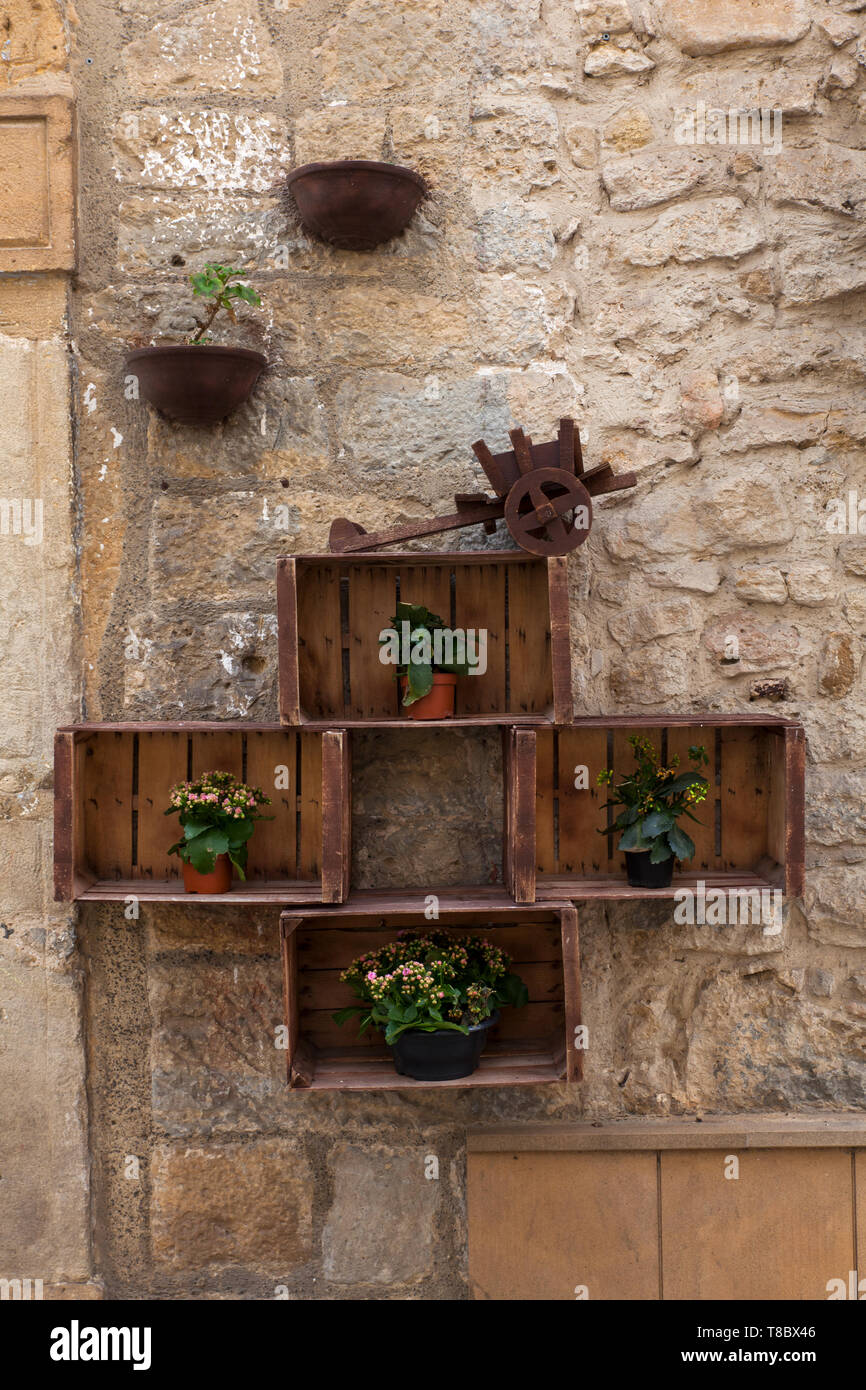Decorated pots in the Piazza Armerina street, Sicily. Italy Stock Photo ...