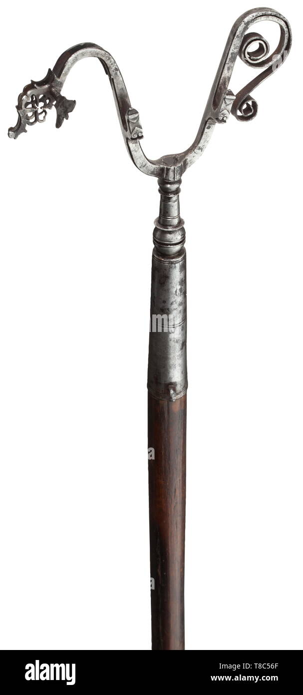 A German musket rest, circa 1600 Iron rest with one end that is ...