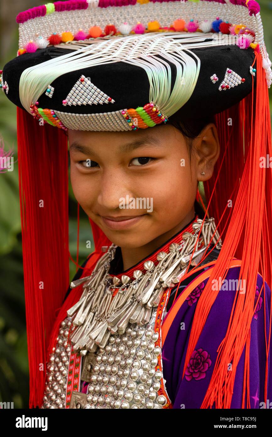 Lisu tribe woman hi-res stock photography and images - Alamy