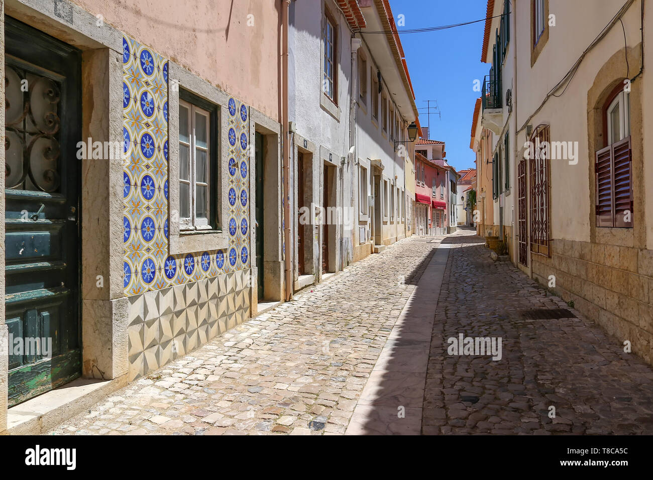 Streets cascais portugal hi-res stock photography and images - Alamy