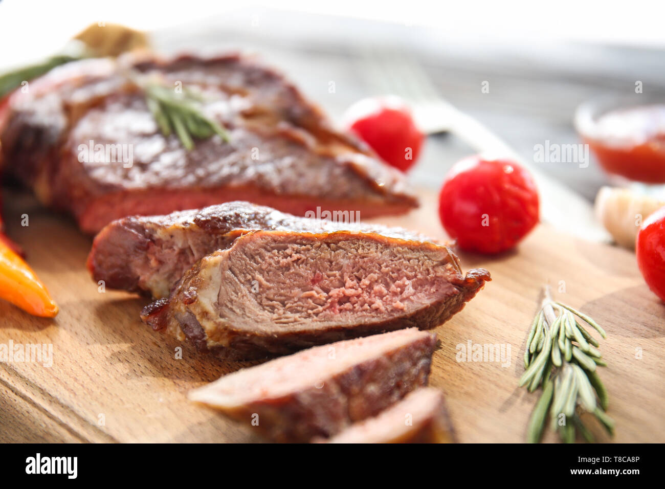 Cut grilled meat hi-res stock photography and images - Alamy