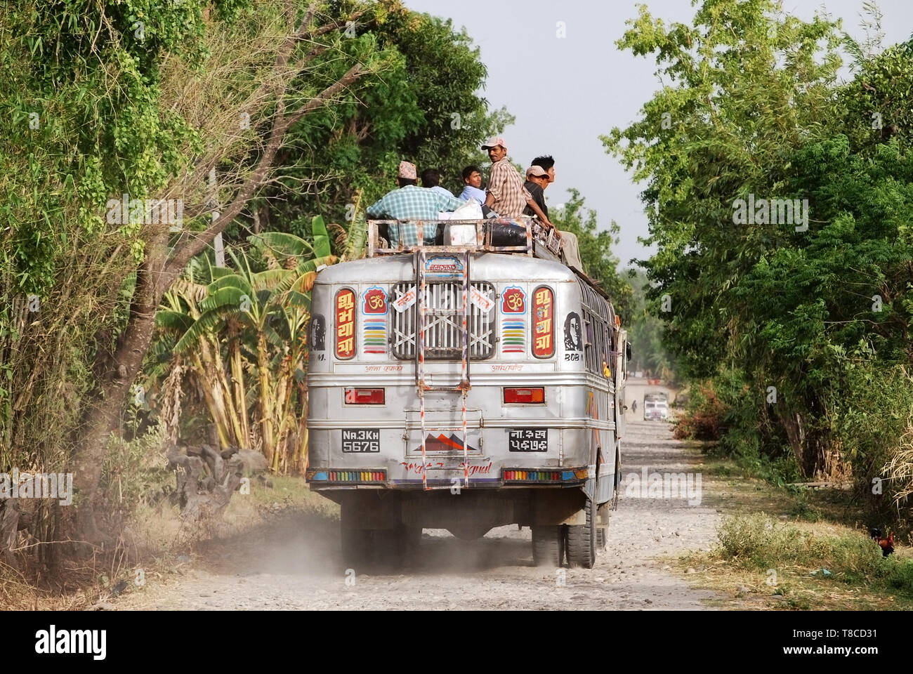 Overloaded bus hi-res stock photography and images - Alamy