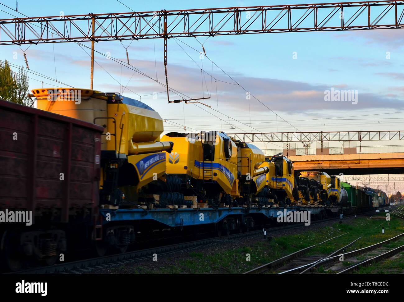 Combine orders hi-res stock photography and images - Alamy