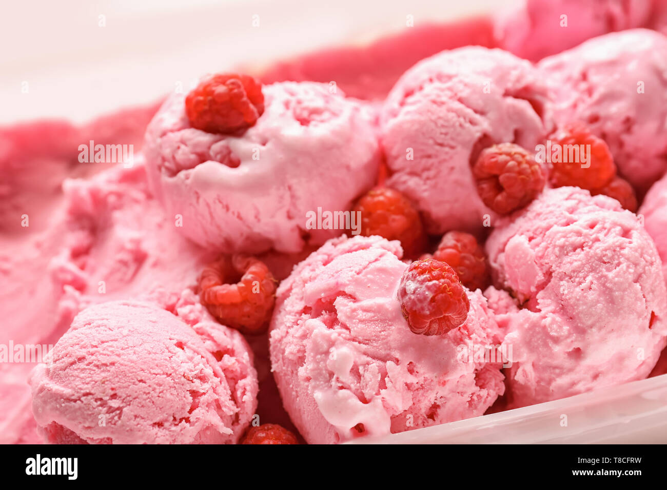 Tasty raspberry ice-cream, closeup Stock Photo - Alamy