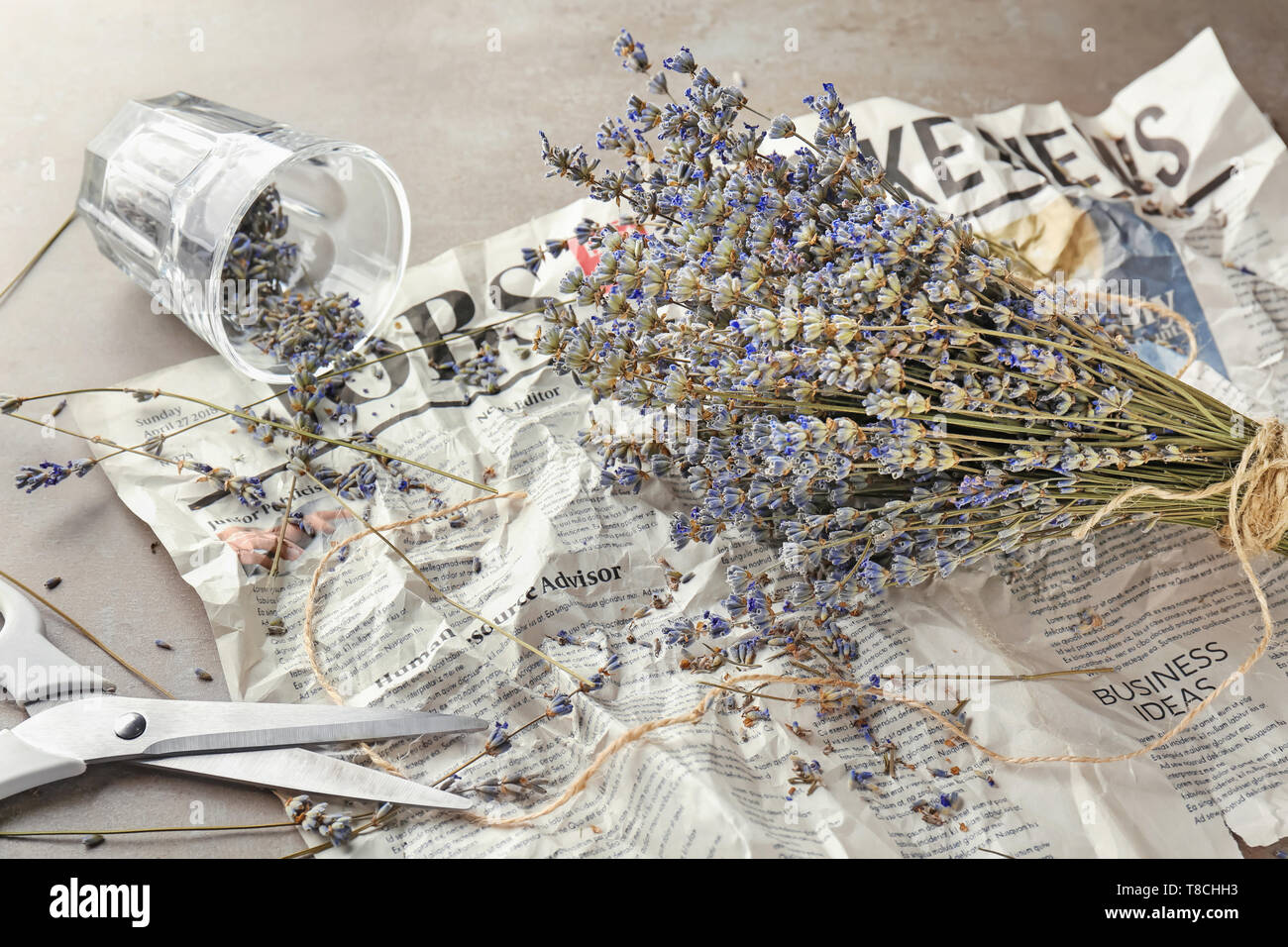 Crumpled newspaper hi-res stock photography and images - Alamy