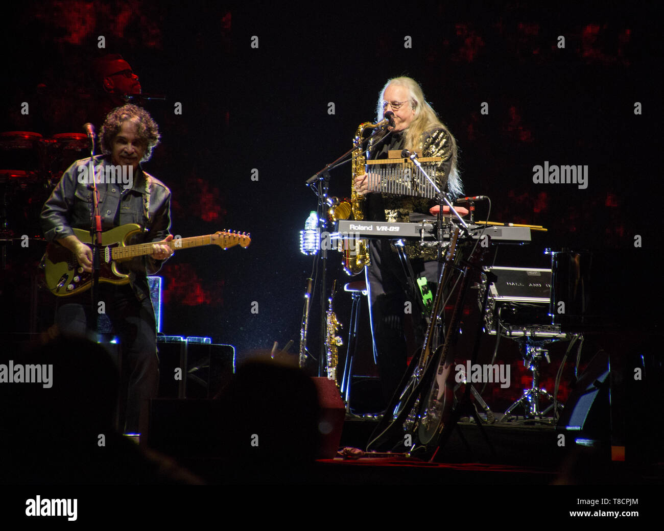 Daryl hall and john oats live Manchester arena April 2019 Stock Photo ...