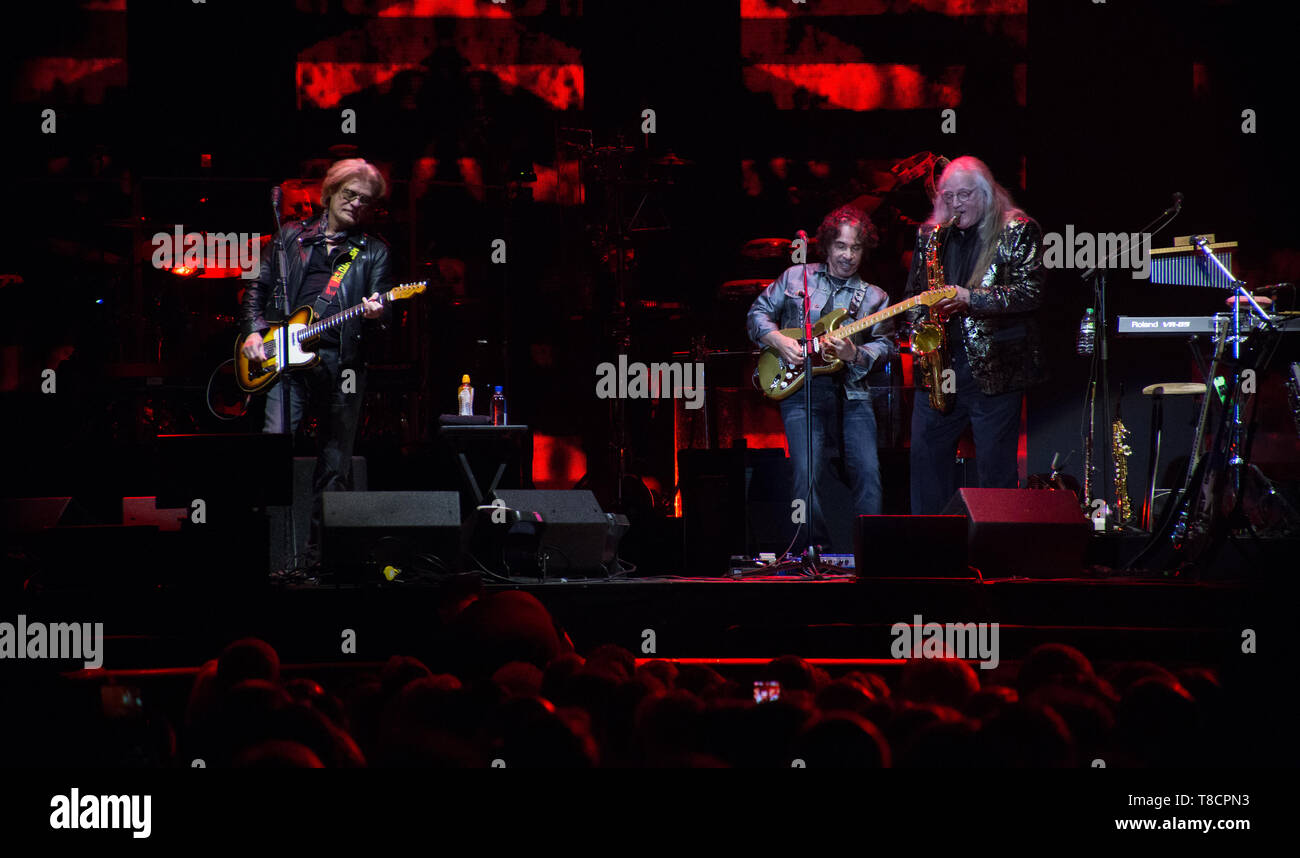Daryl hall and john oats live Manchester arena April 2019 Stock Photo ...