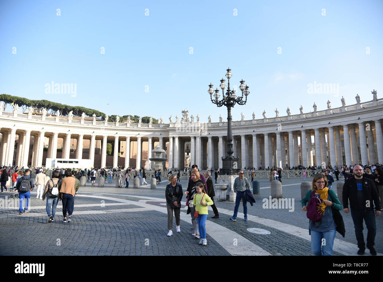 Plaza roma hi-res stock photography and images - Alamy