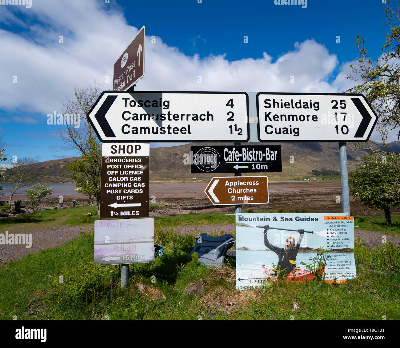 Traffic Signs Scotland High Resolution Stock Photography and Images - Alamy
