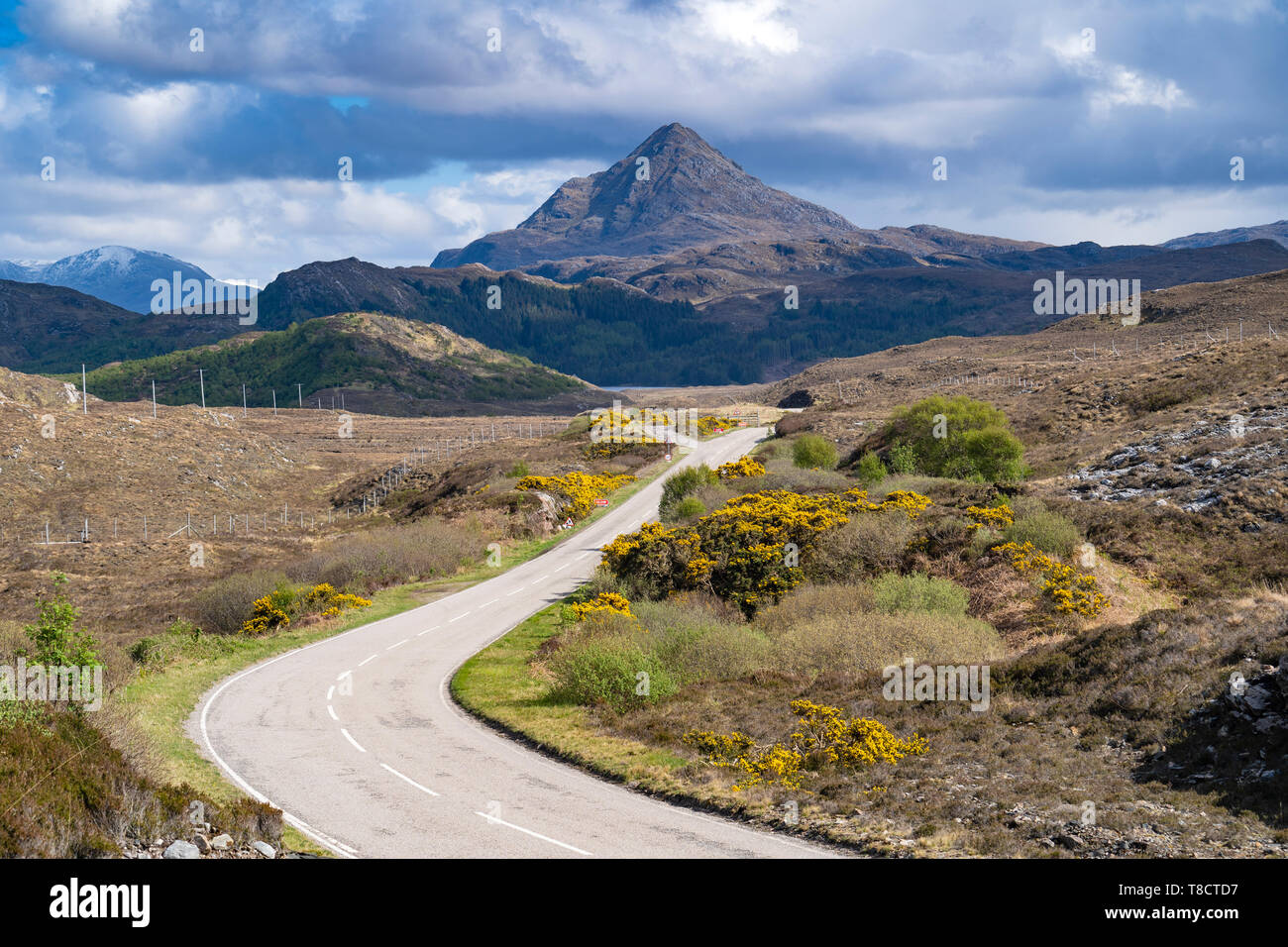 Ben stack scotland road hi-res stock photography and images - Alamy