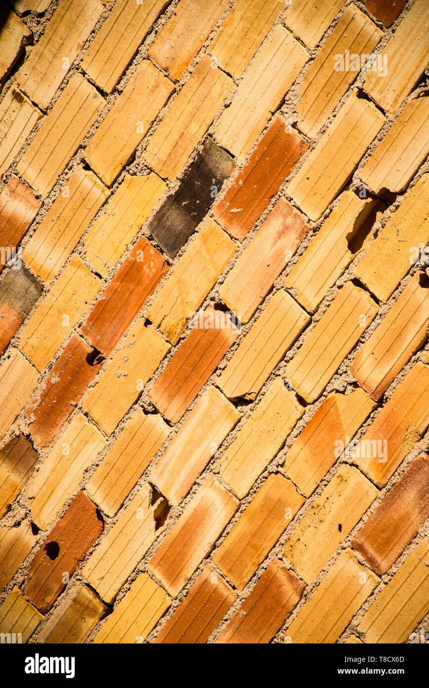 Raw brick wall in a full frame take Stock Photo - Alamy