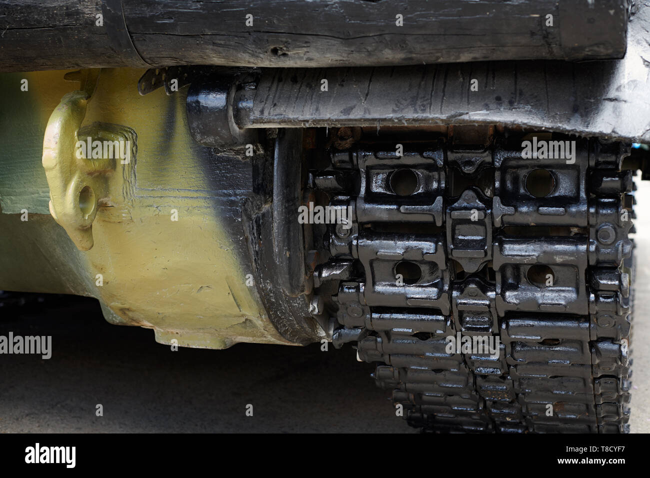 Chassis military tank close hi-res stock photography and images - Alamy