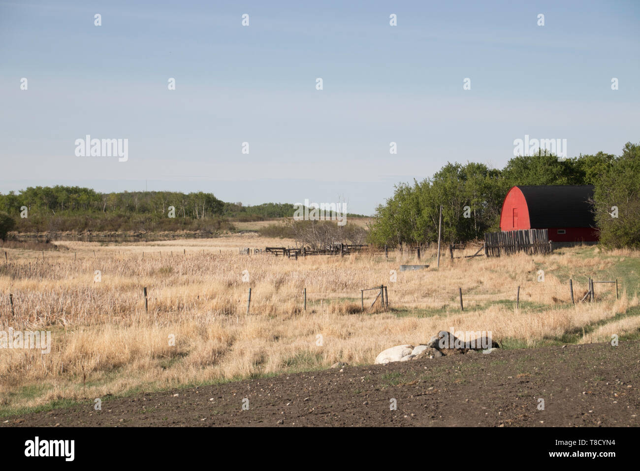 Landscape of an old farm hi-res stock photography and images - Alamy