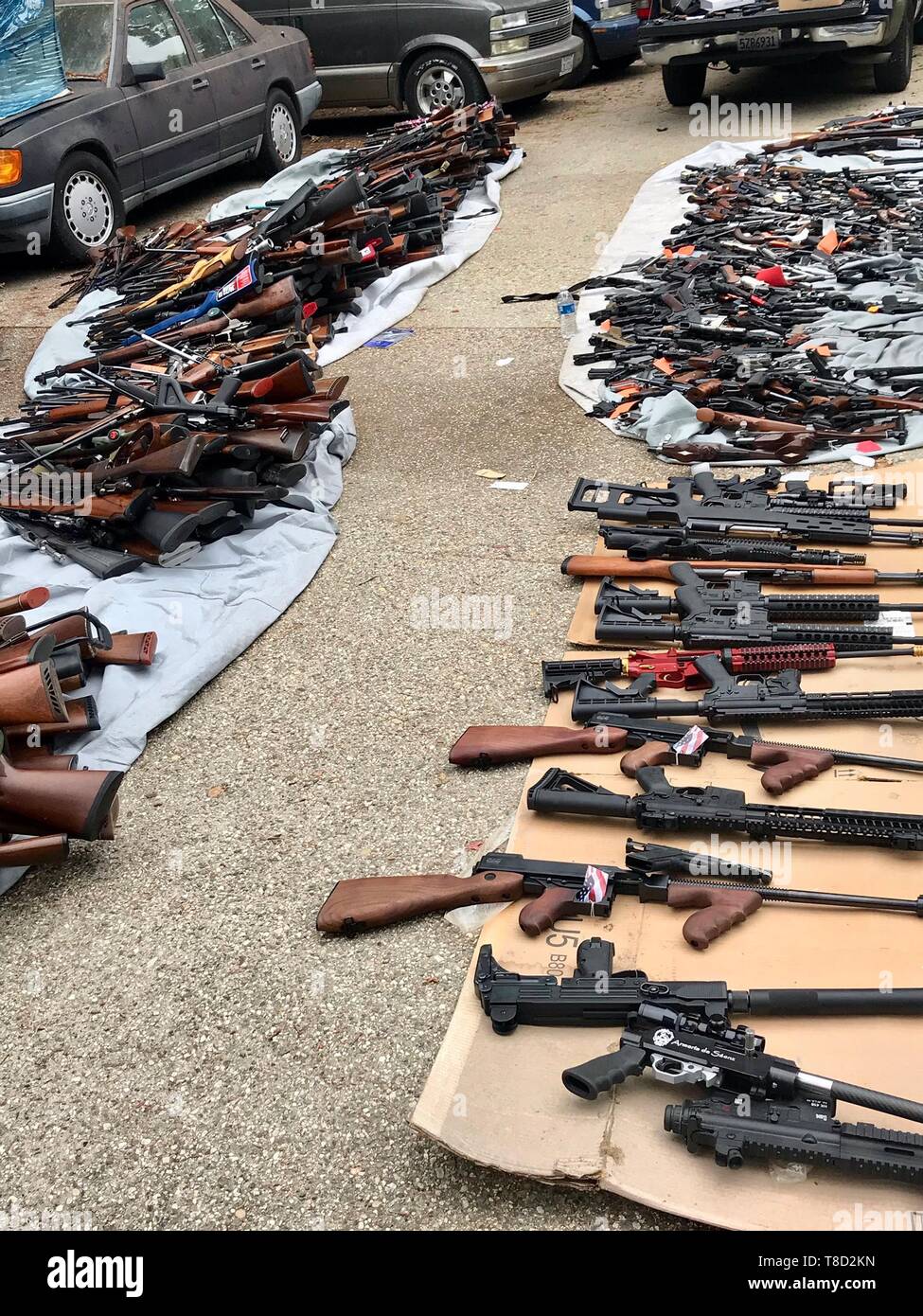 Gun guns weapon weapons police firearms hi-res stock photography and ...