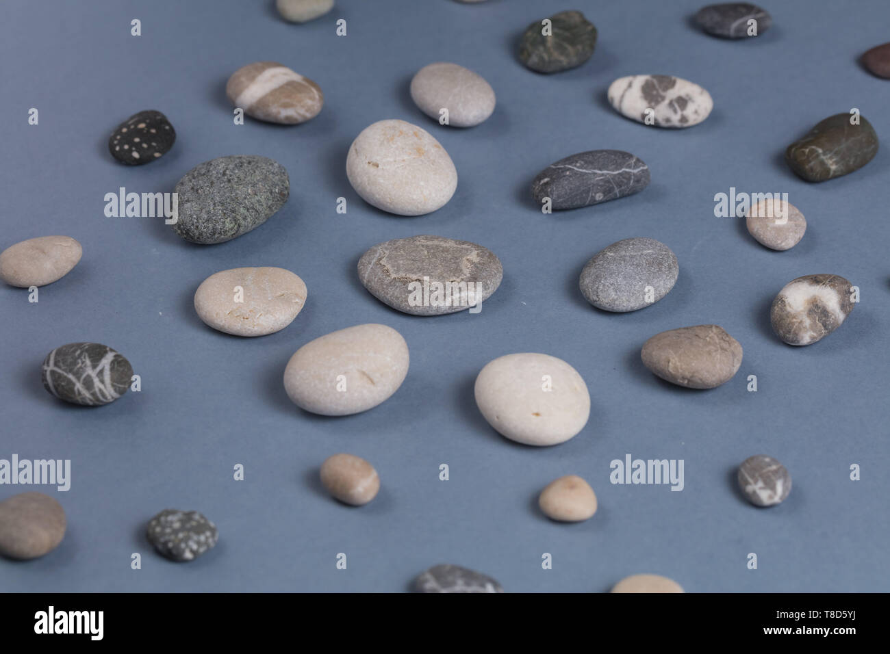 People who live in glass houses stones hi-res stock photography and ...