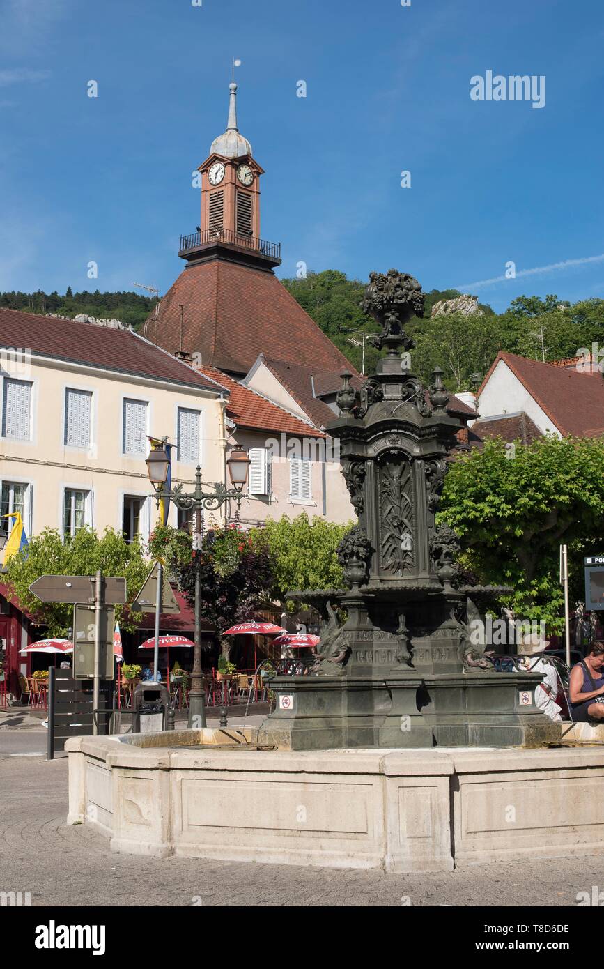 France, Jura, Poligny, the big fountain in the center of the place of ...